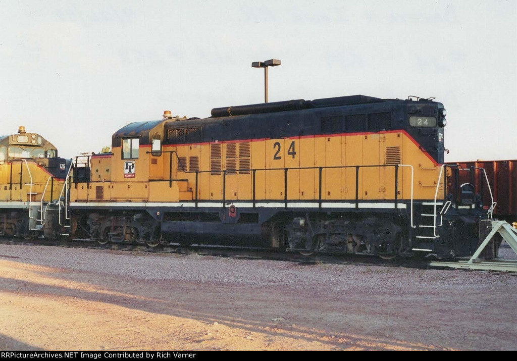 Dakota & Iowa RR (DAIR) #24